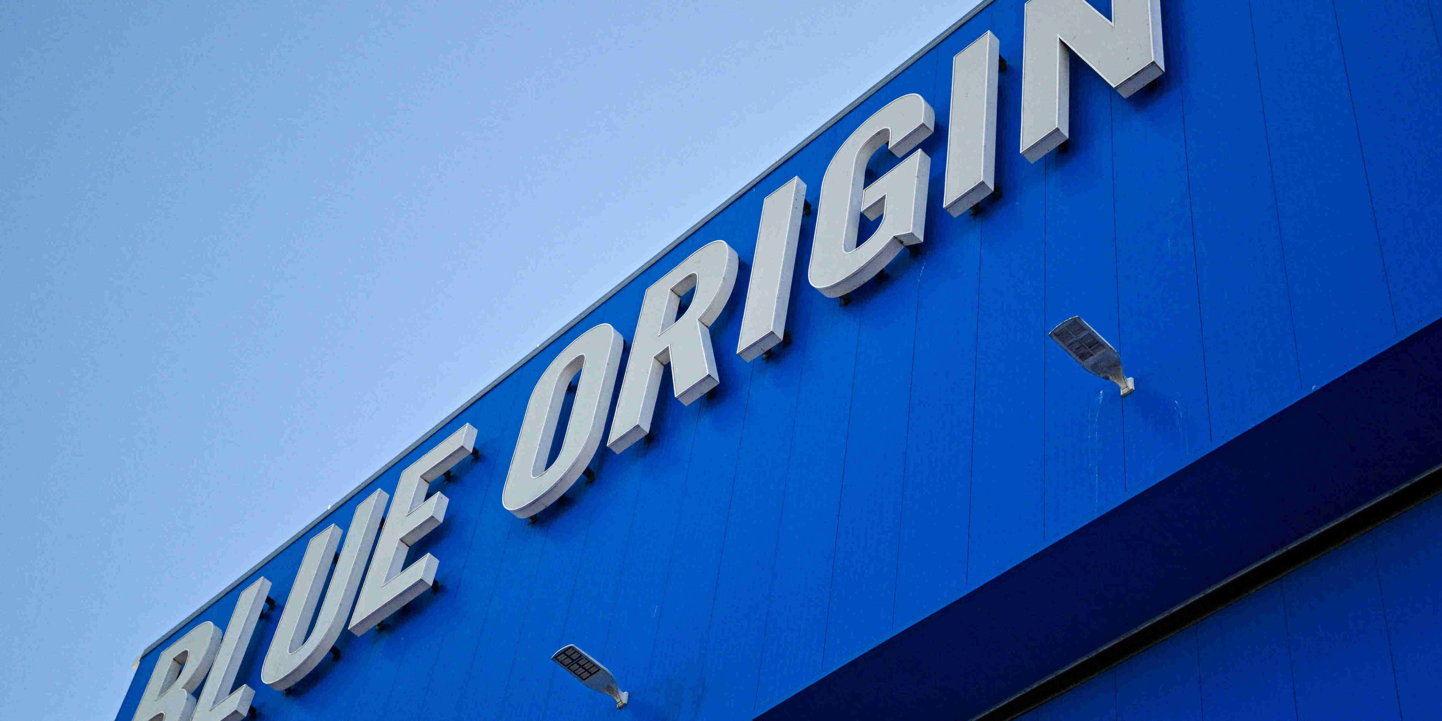 États-Unis : une fusée Blue Origin, entreprise de Jeff Bezos, explose ...