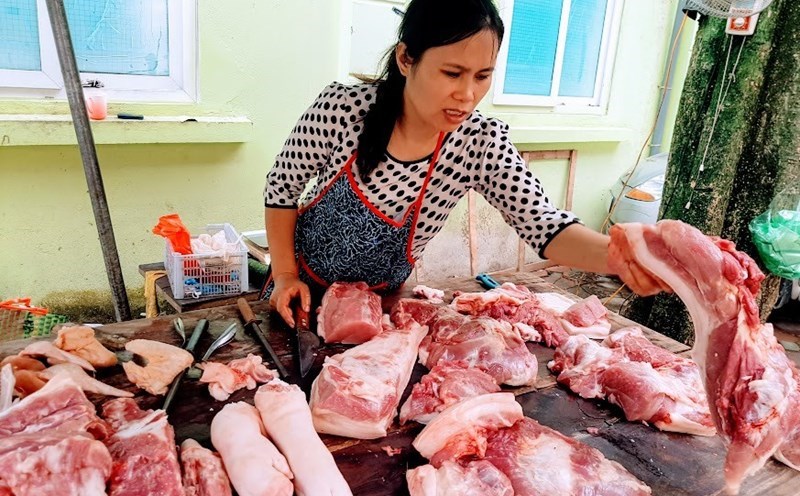 Giá heo hơi hôm nay 29.5: Tiếp tục giảm nhẹ, cao nhất chỉ còn 68.000 ...