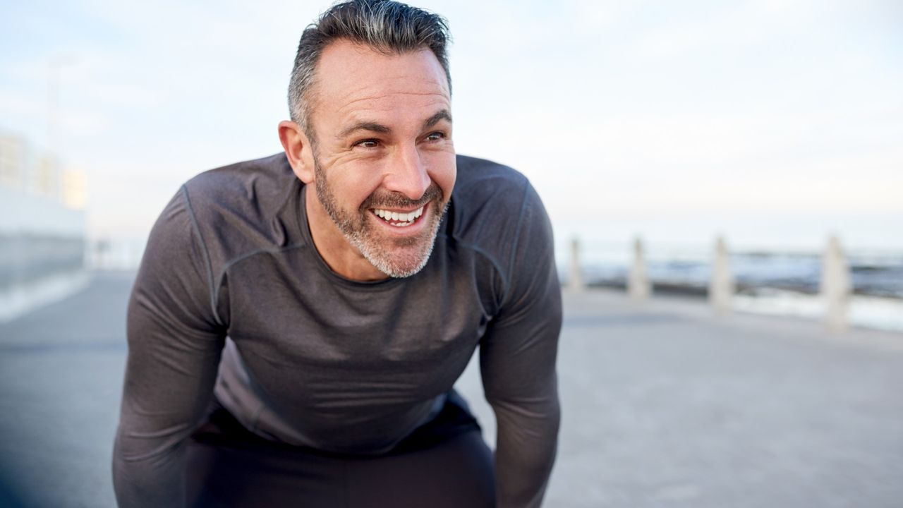 The one beginner-friendly exercise I use to build hip strength
