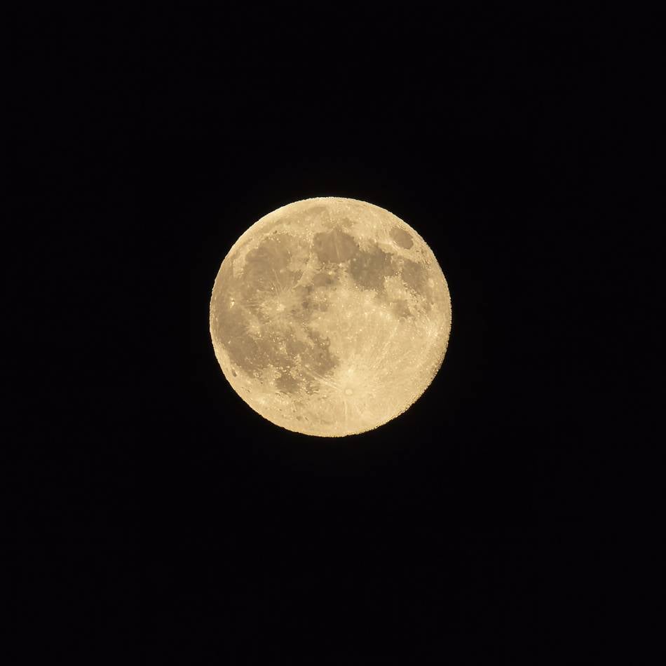 Jetzt den Blue-Moon im Saarland sehen