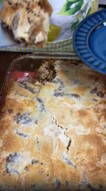 This easy apple cake tastes like pure comfort
