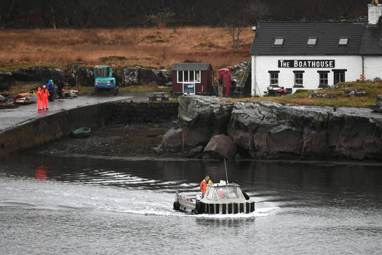 Scottish holiday spot closing to tourists a day a week because it's too ...