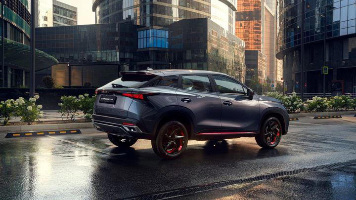 Los coches chinos eléctricos e híbridos se devalúan más que el resto y ...
