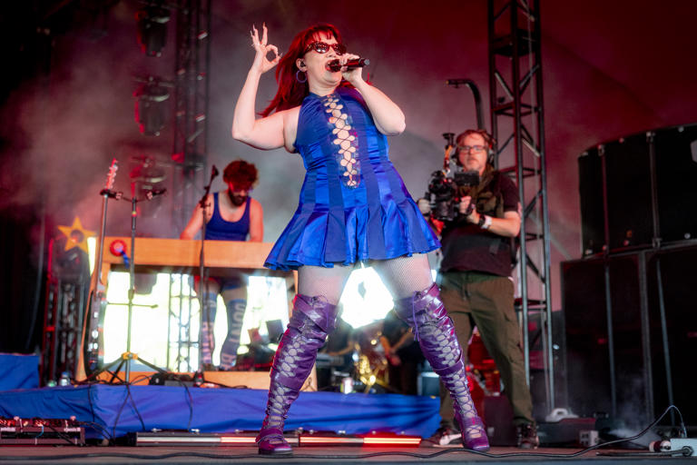 CMAT details deep sadness over body shaming abuse after performance