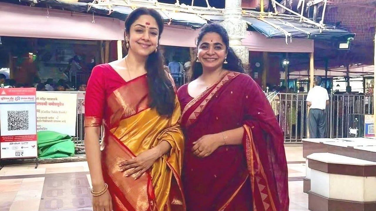 Jyotika visits temple with Ashwiny Iyer Tiwari after system's success ...