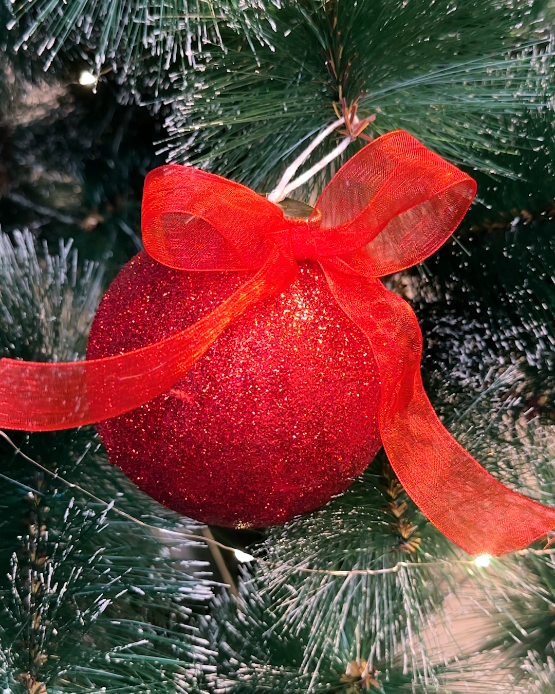 Make your tree sparkle with elegant ornaments 🎄