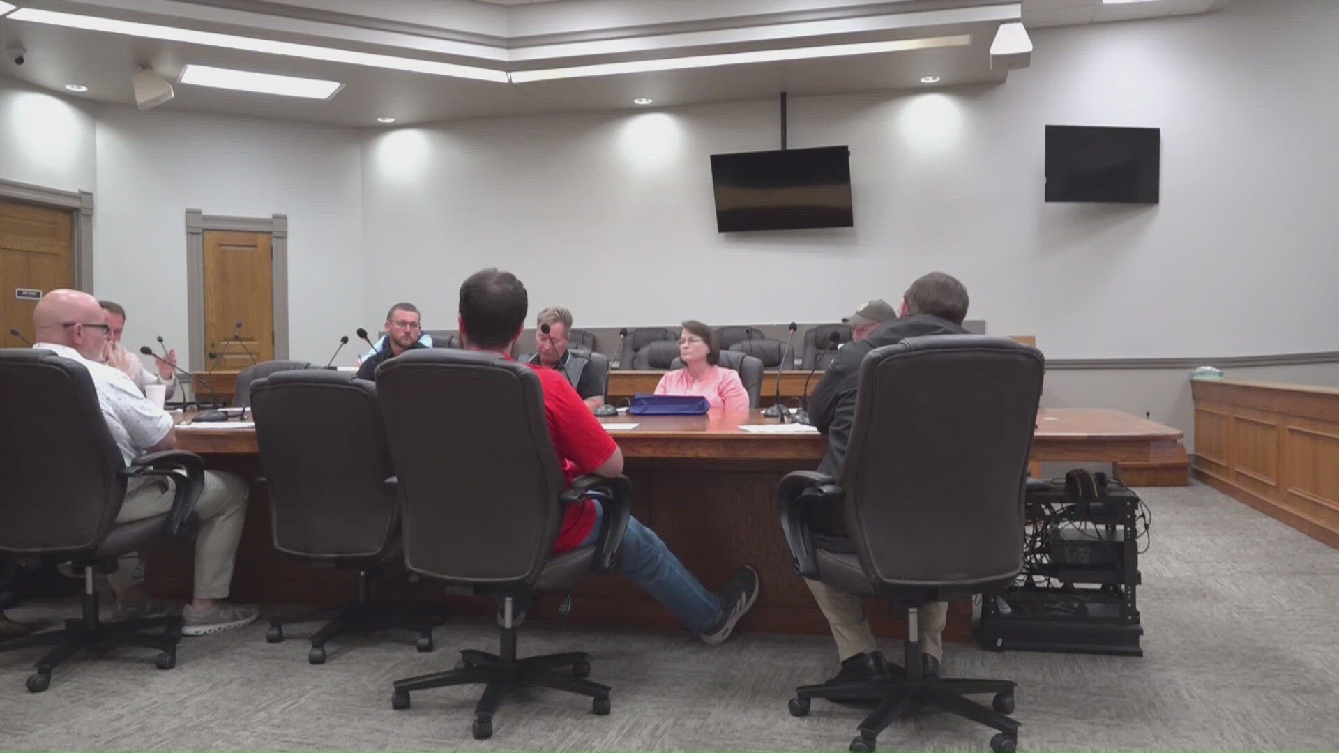 Saline County discusses animal control revisions
