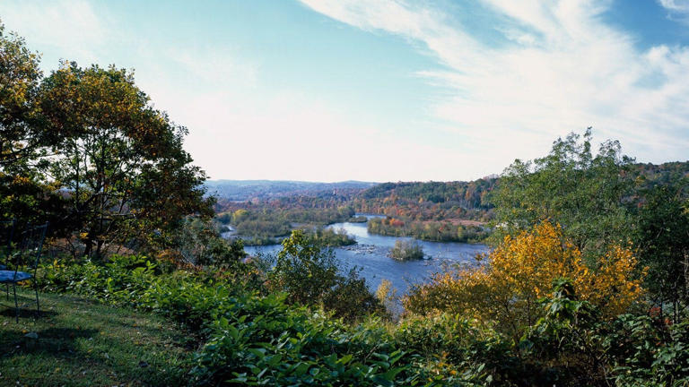 12-year-old boy dies after raft capsizes during school trip in Pennsylvania
