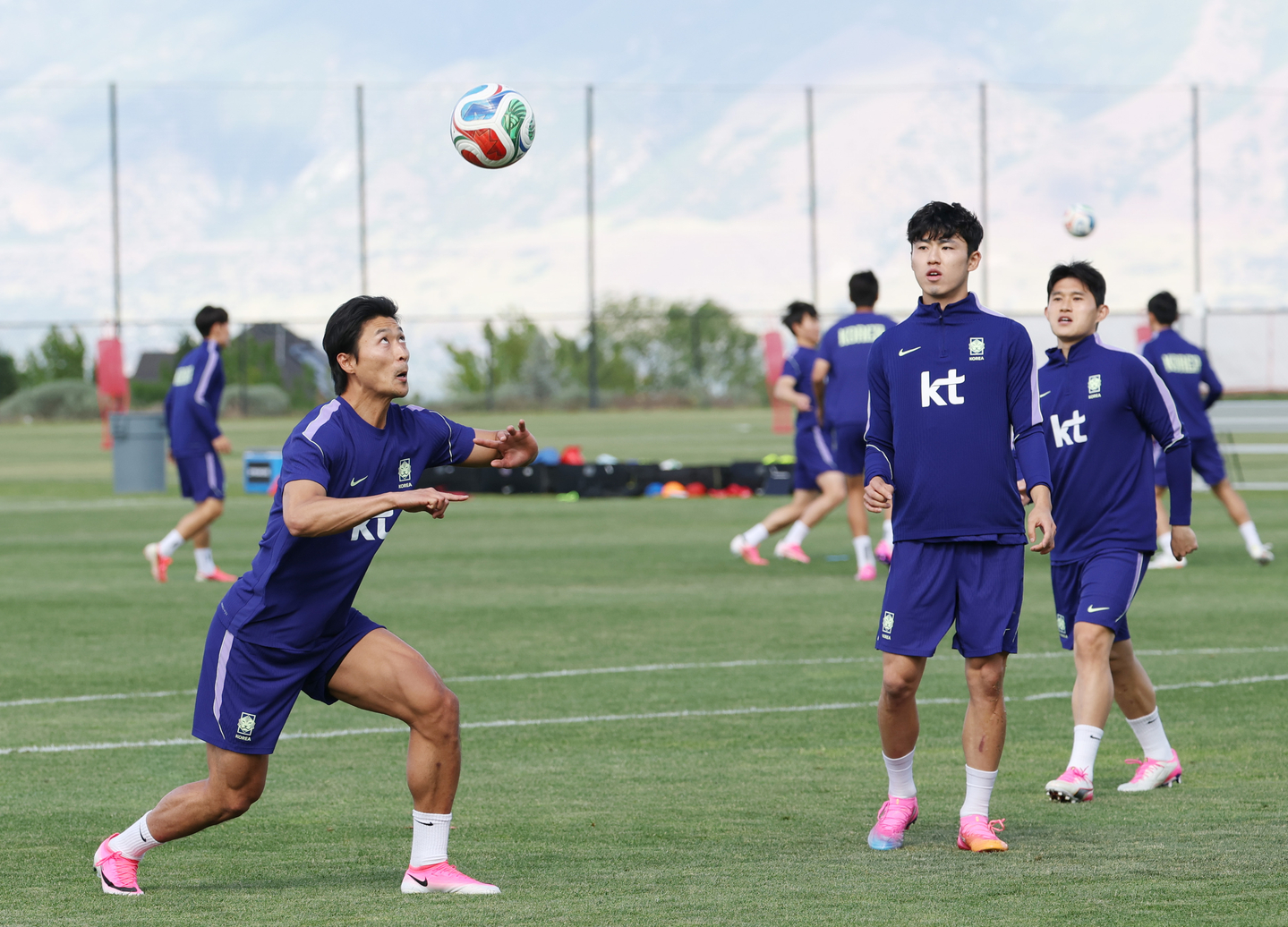 Despite serious knee injury, striker Cho Gue-sung never doubted World ...