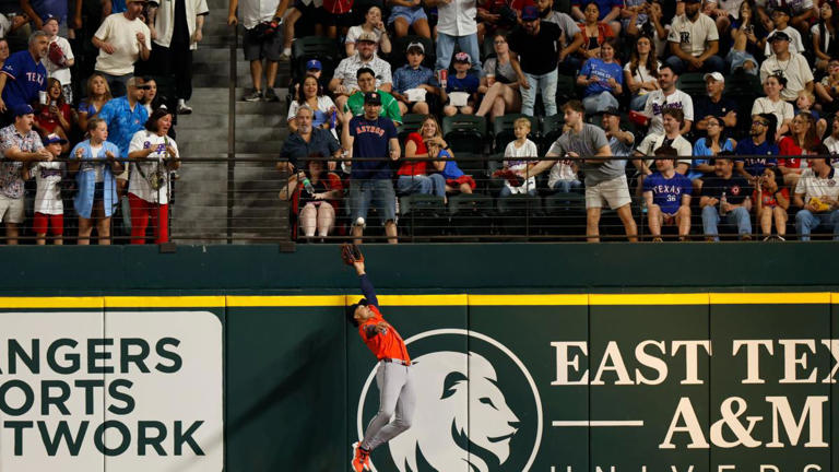 Video: Cam Smith se roba el jonrón del año en la MLB y cobra venganza ...