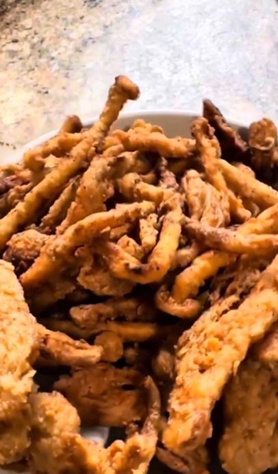 10 crispy vegan fried chicken recipes using oyster mushrooms
