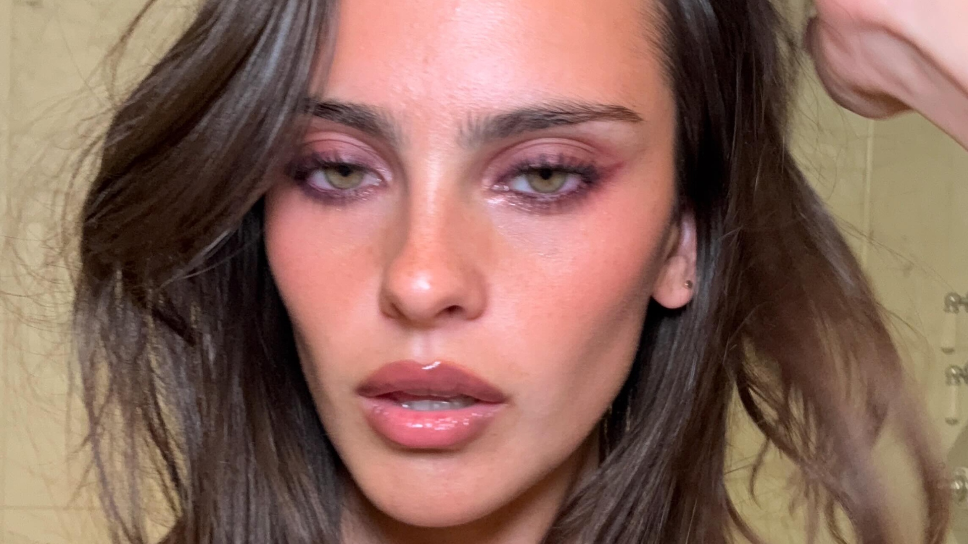 "Imposible apartar la vista": una tendencia de maquillaje está ...
