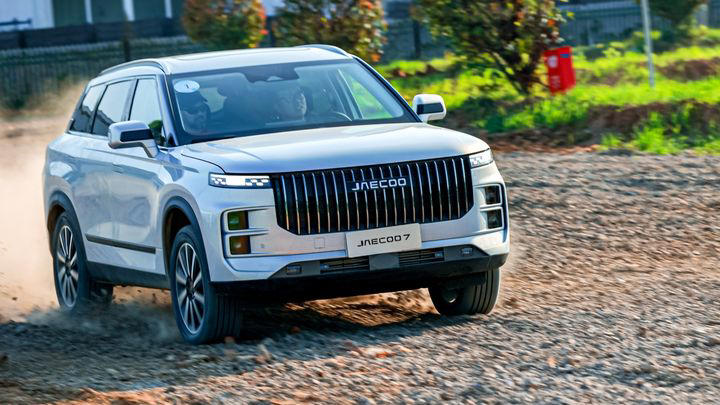 Los coches chinos eléctricos e híbridos se devalúan más que el resto y ...