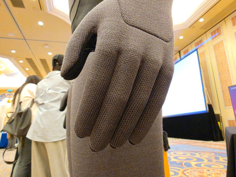 MATRIX-3 : j’ai croisé le robot humanoïde chinois qui veut remplacer ...