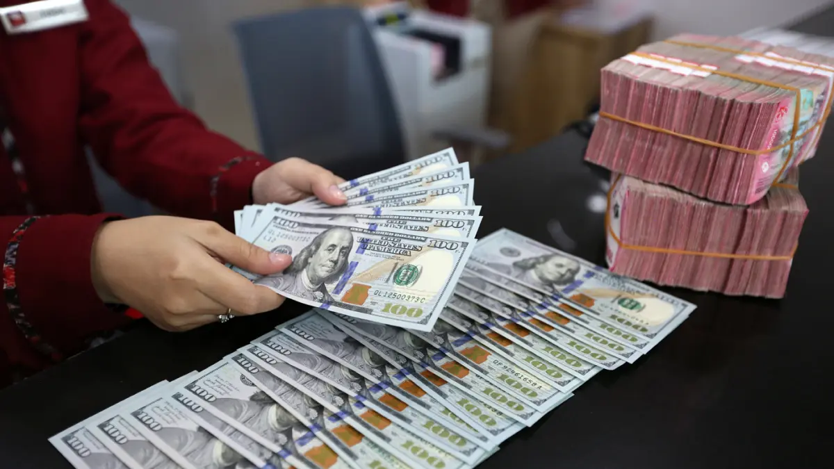 Riset ekonom BCA: Cadangan devisa RI tergerus Rp 125 triliun, neraca ...