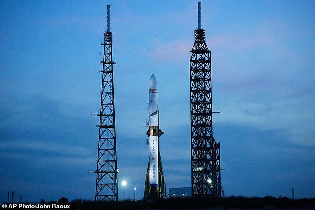 Blue Origin rocket explodes into giant fireball on launchpad during ...