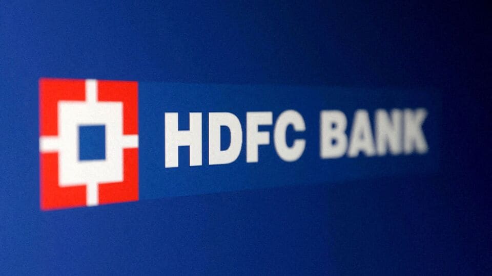 HDFC Bank share price extends losses to third straight session, down 23 ...