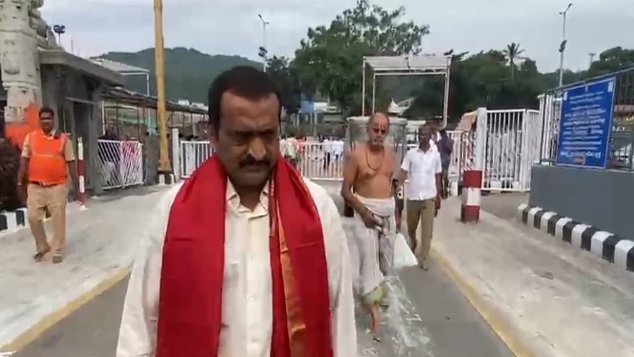 Bandla Ganesh seeks blessings at Tirumala temple ahead of film return