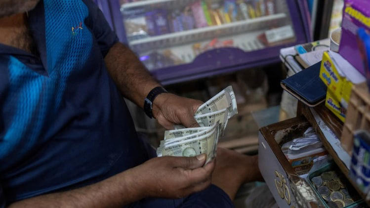 'Clear advantages': RBI mulls printing plastic notes; here's why