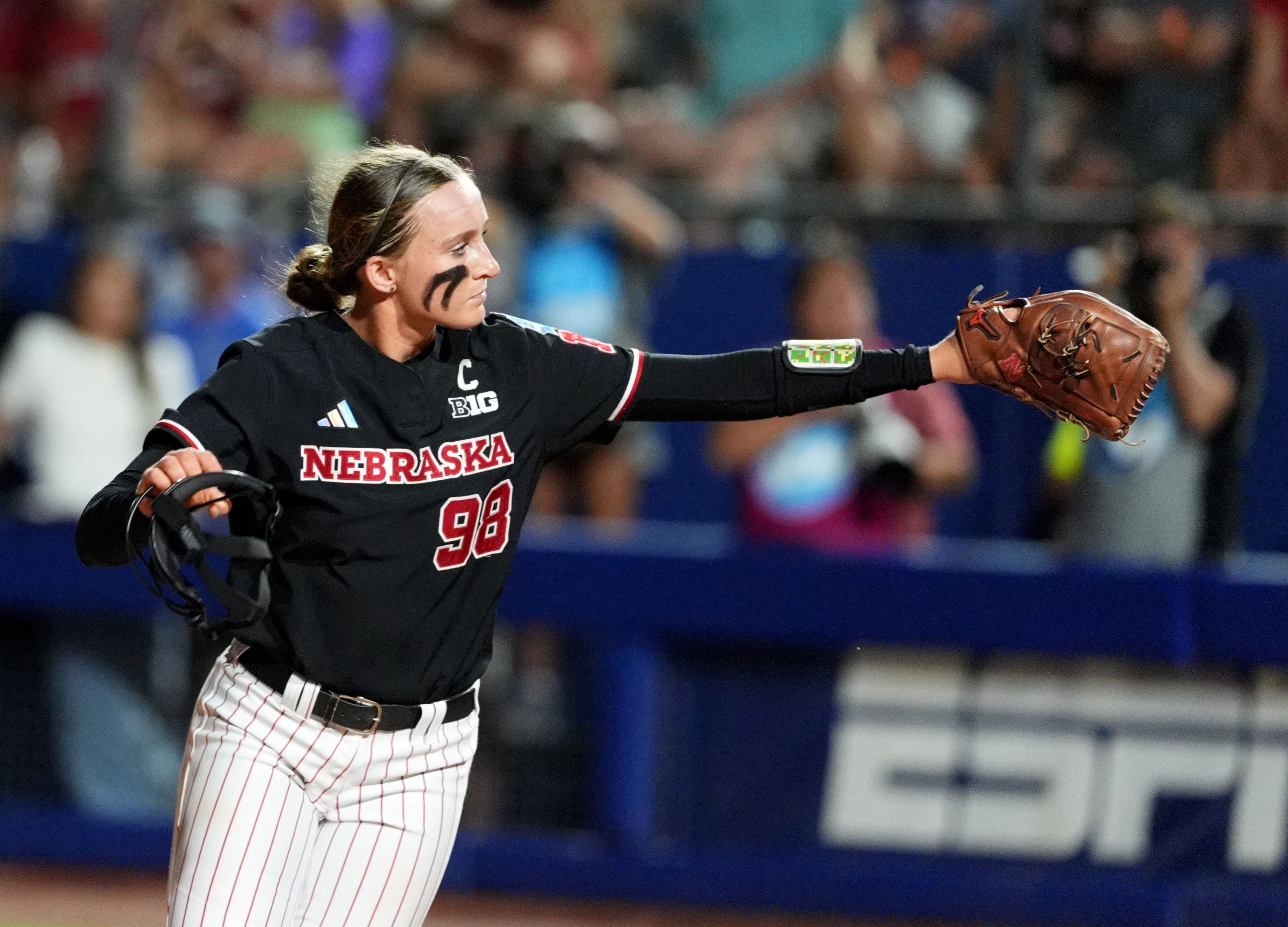 Jordy Frahm announces pregnancy after Nebraska softball run at WCWS