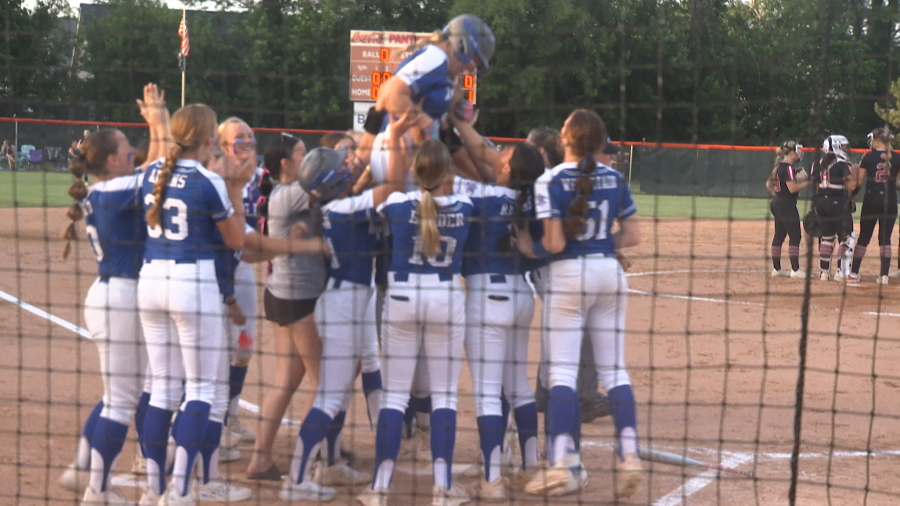 Apollo stuns Daviess Co. to claim the 3rd Region championship