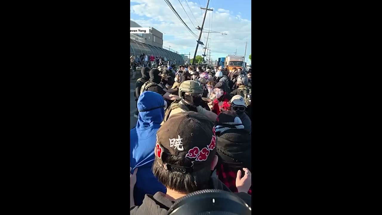 Anti-ICE mob clash with feds at Delaney Hall