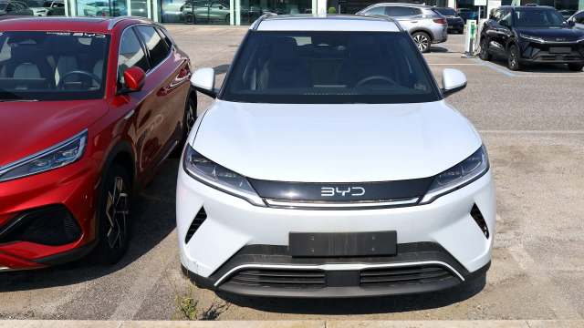 New bill would bar Chinese cars from entering the US — even for day ...