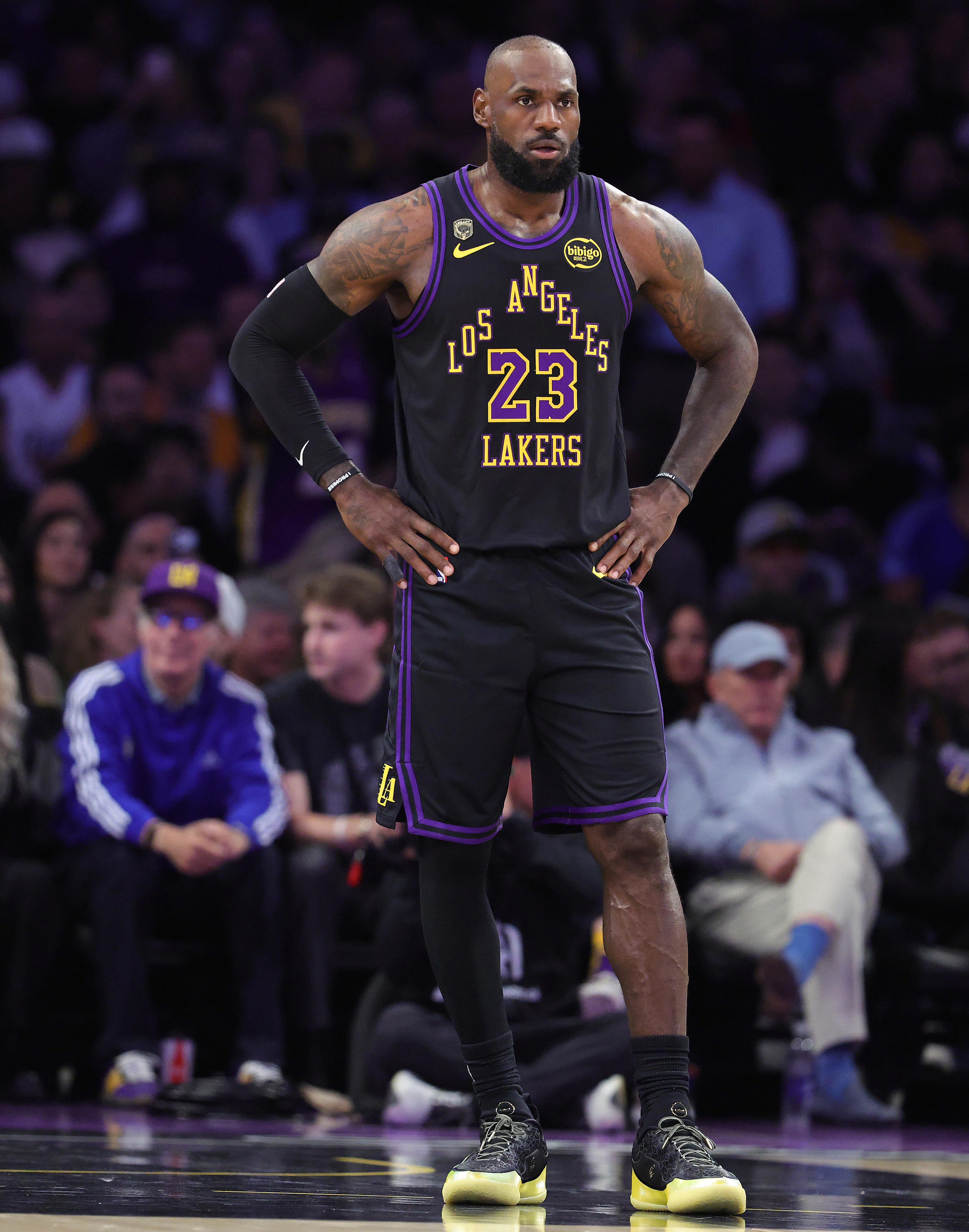Charles Oakley on rumors of LeBron James returning to Cavaliers