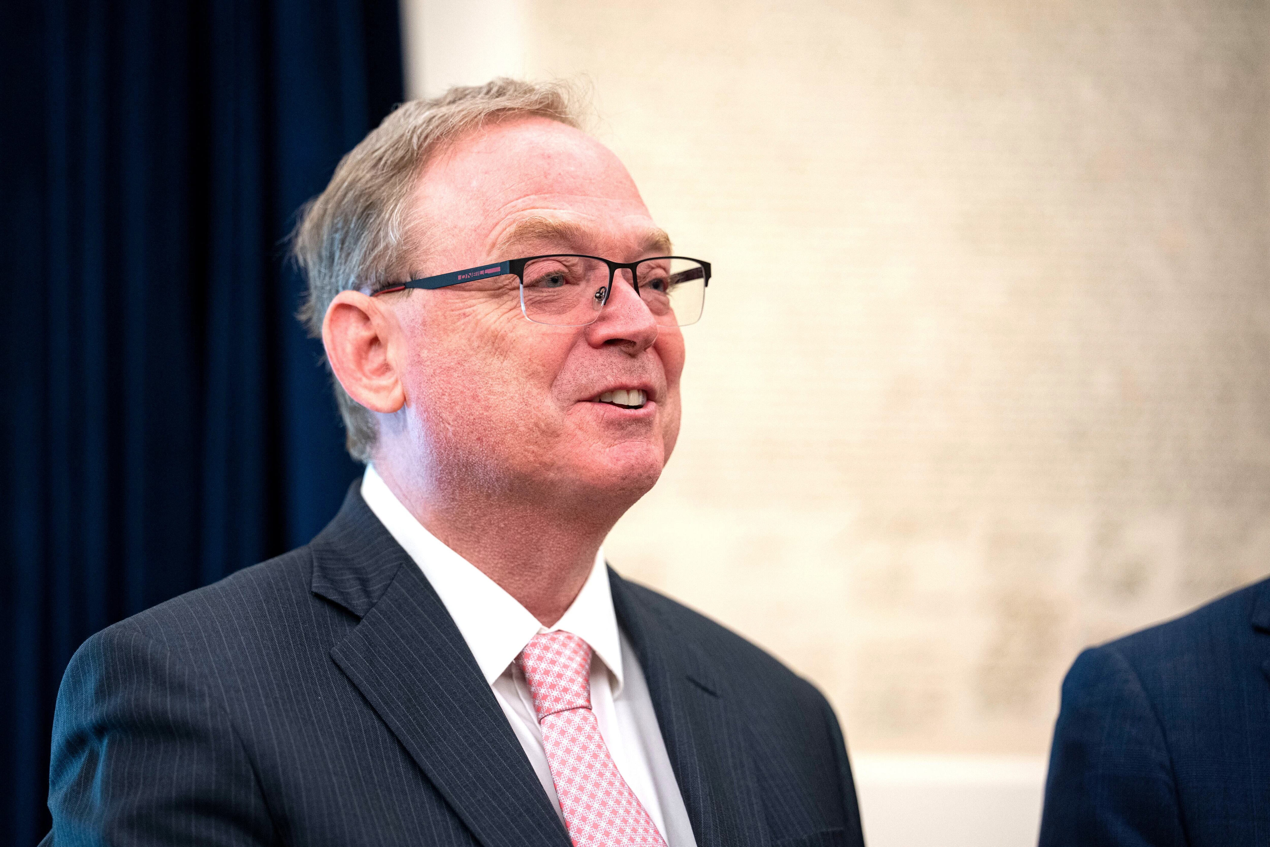 Trump's Hormuz reopening pledge faces expert doubt