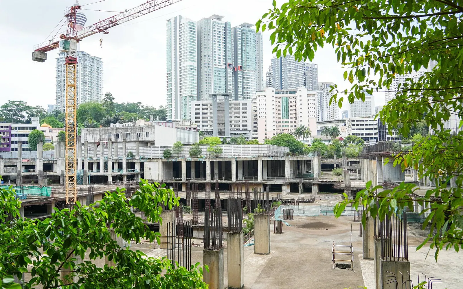 Govt looking into 'best solution' for abandoned Plaza Rakyat