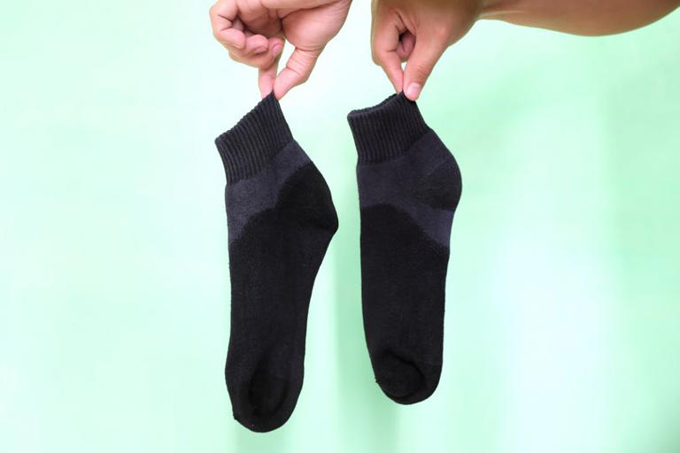 Doctor urges anyone struggling to sleep to run socks under a tap before bed