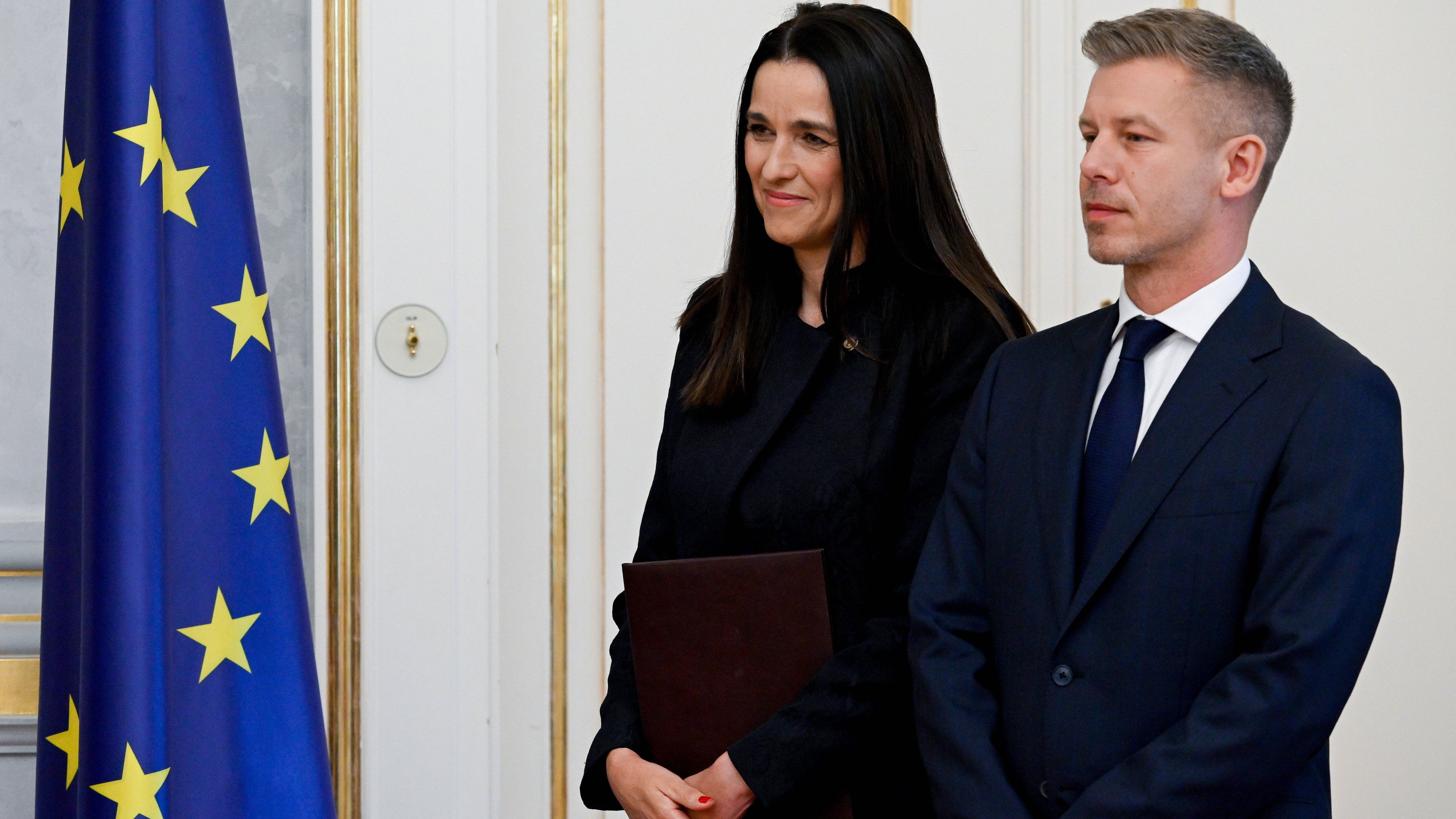 Ministrowie rządu Petera Magyara wygrywają ranking. Opozycja traci poparcie