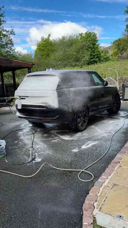 Watch every detail come together in this deep clean