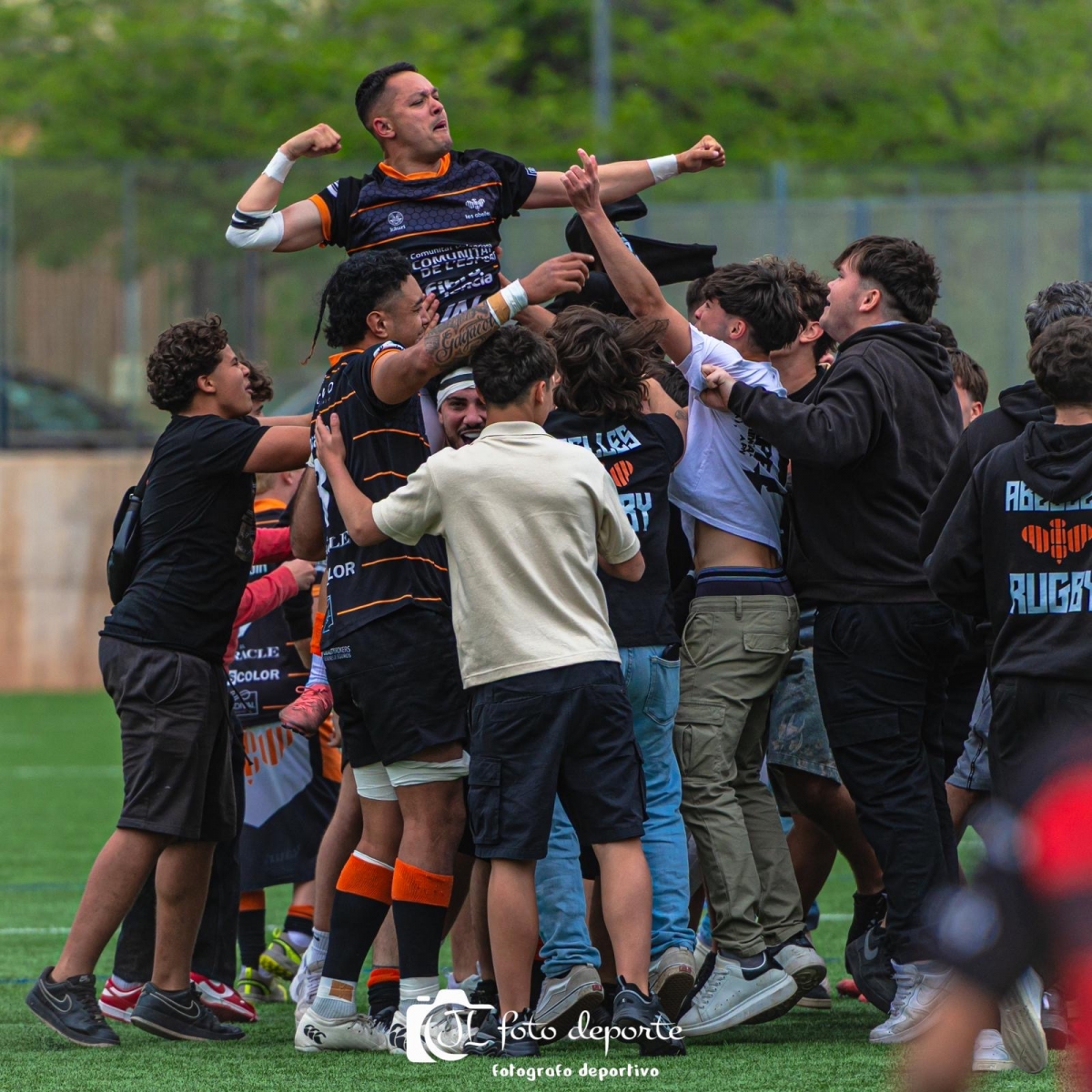 El rugby valenciano, un enano con tres cabezas