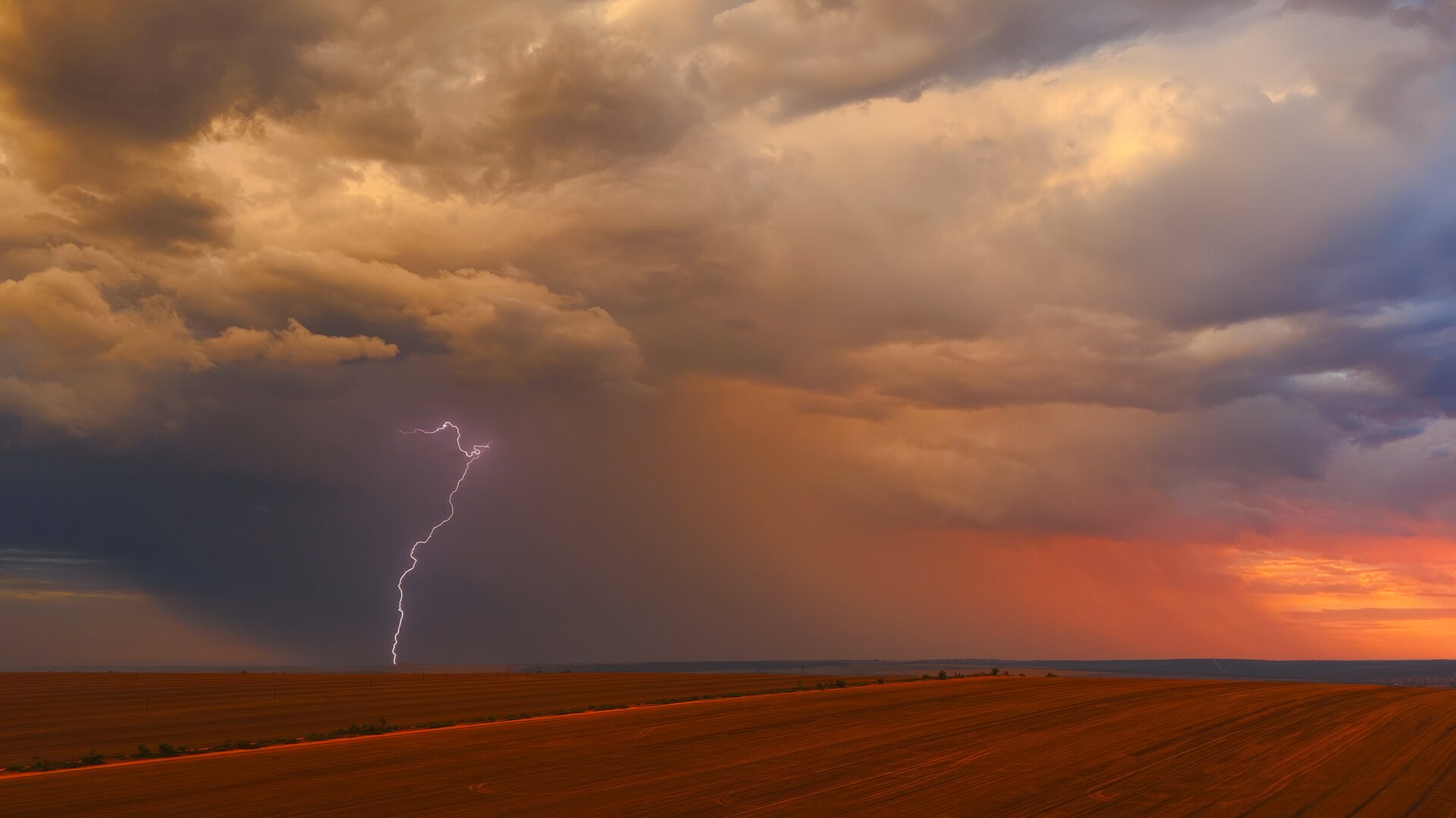 Wild weather set to slam Perth and southern WA over long weekend