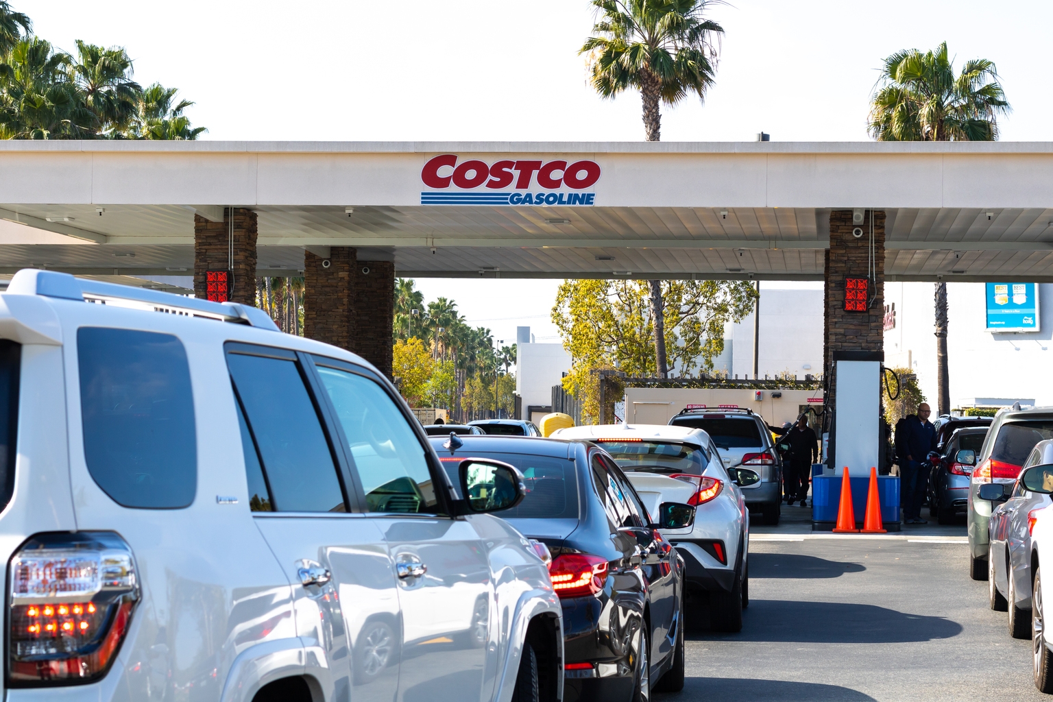 Costco sees record fuel sales volumes as shoppers look to save on gas