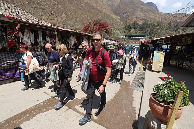 Machu Picchu saturé de touristes : le rêve des visiteurs tourne au ...