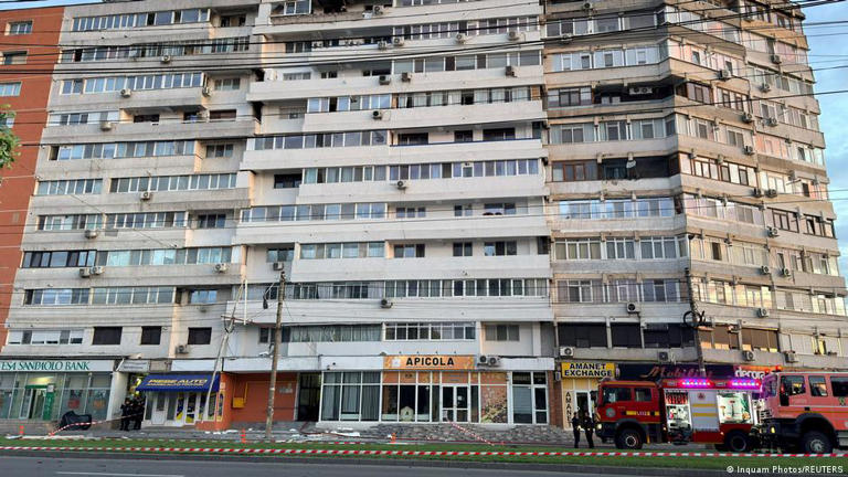 Romania: Russian drone strikes Galati apartment building