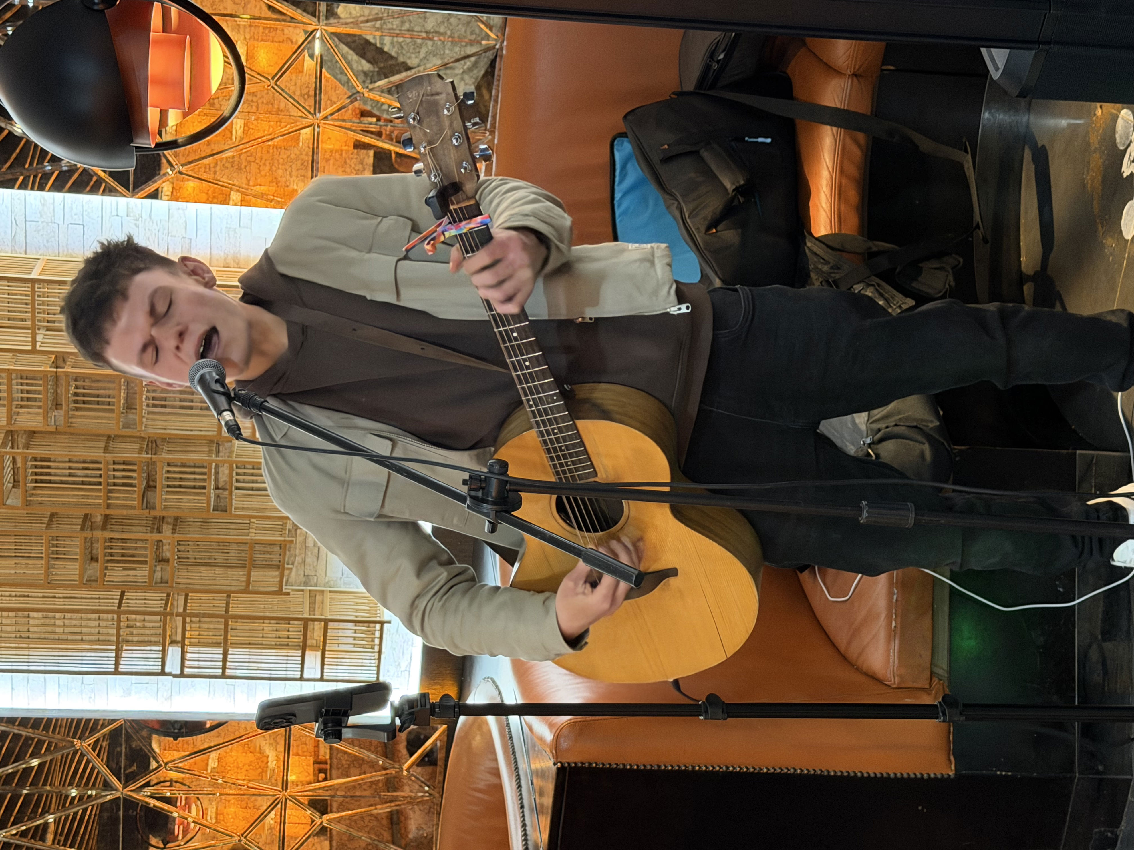 Derbyshire restaurant backs local talent with new live music events