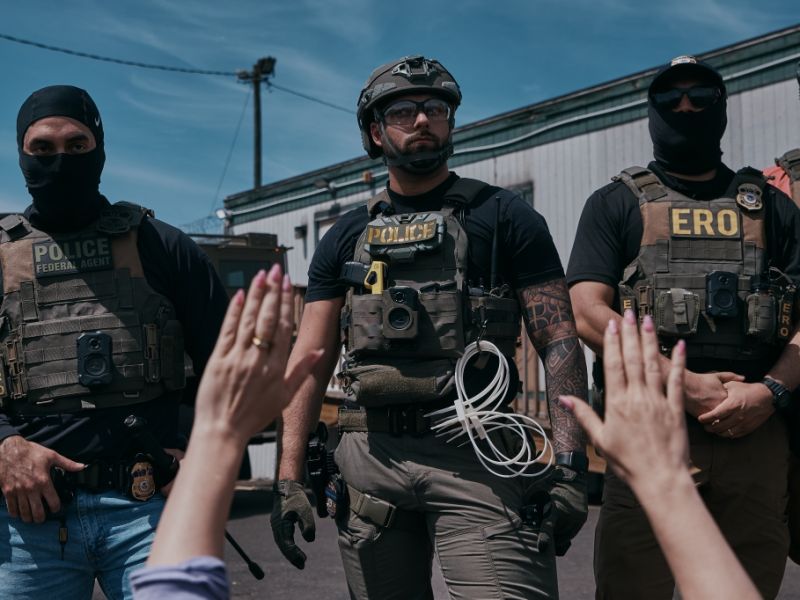 ICE: Vorwurf der Ablenkung - Trump-Behörde entsetzt mit Anti ...