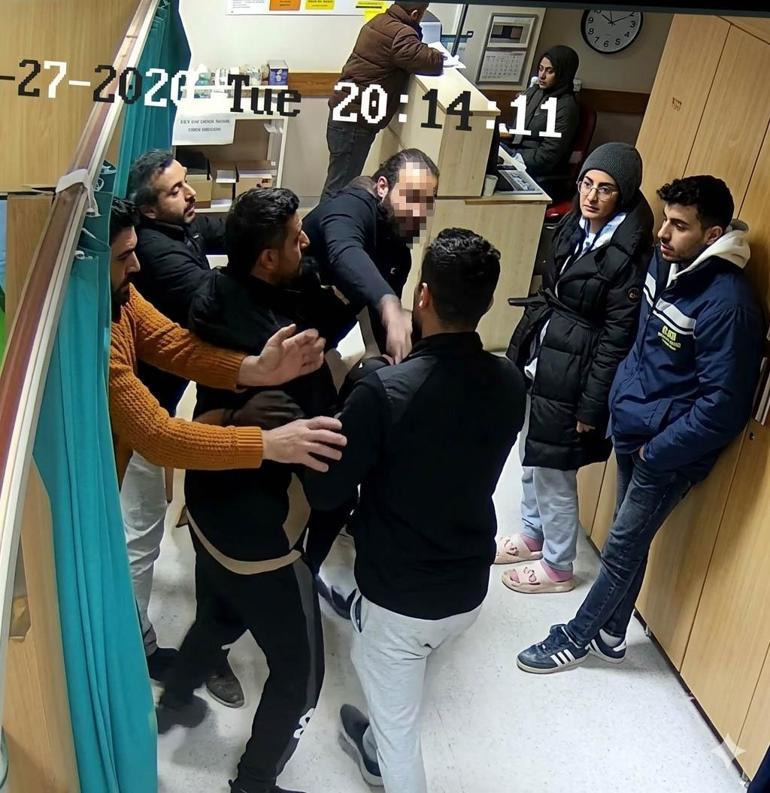 Acil servisteki kamera kayıtları izlendi, skandal ortaya çıktı: doktora ...