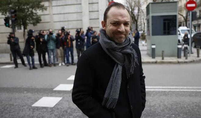 Víctor Ábalos revela que la trama de Leire Díez se puso en contacto con ...