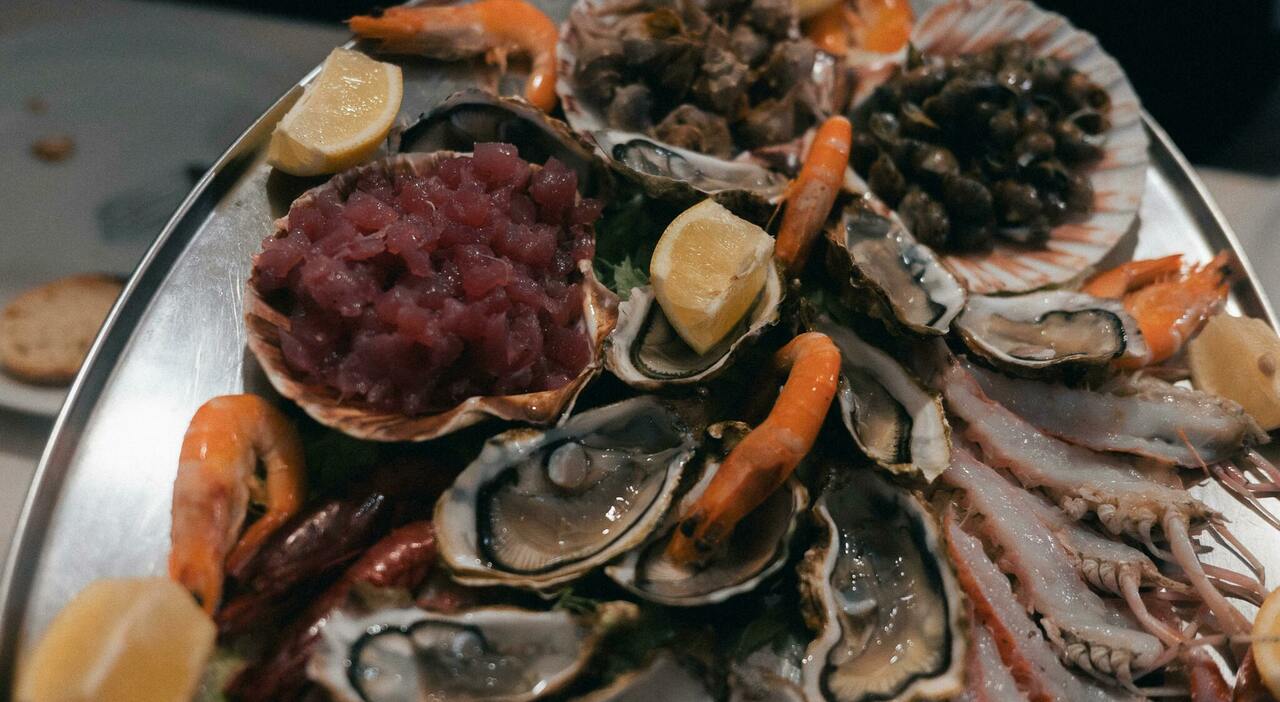 Cena di pesce per due a 145 euro, il cliente si infuria col titolare in ...