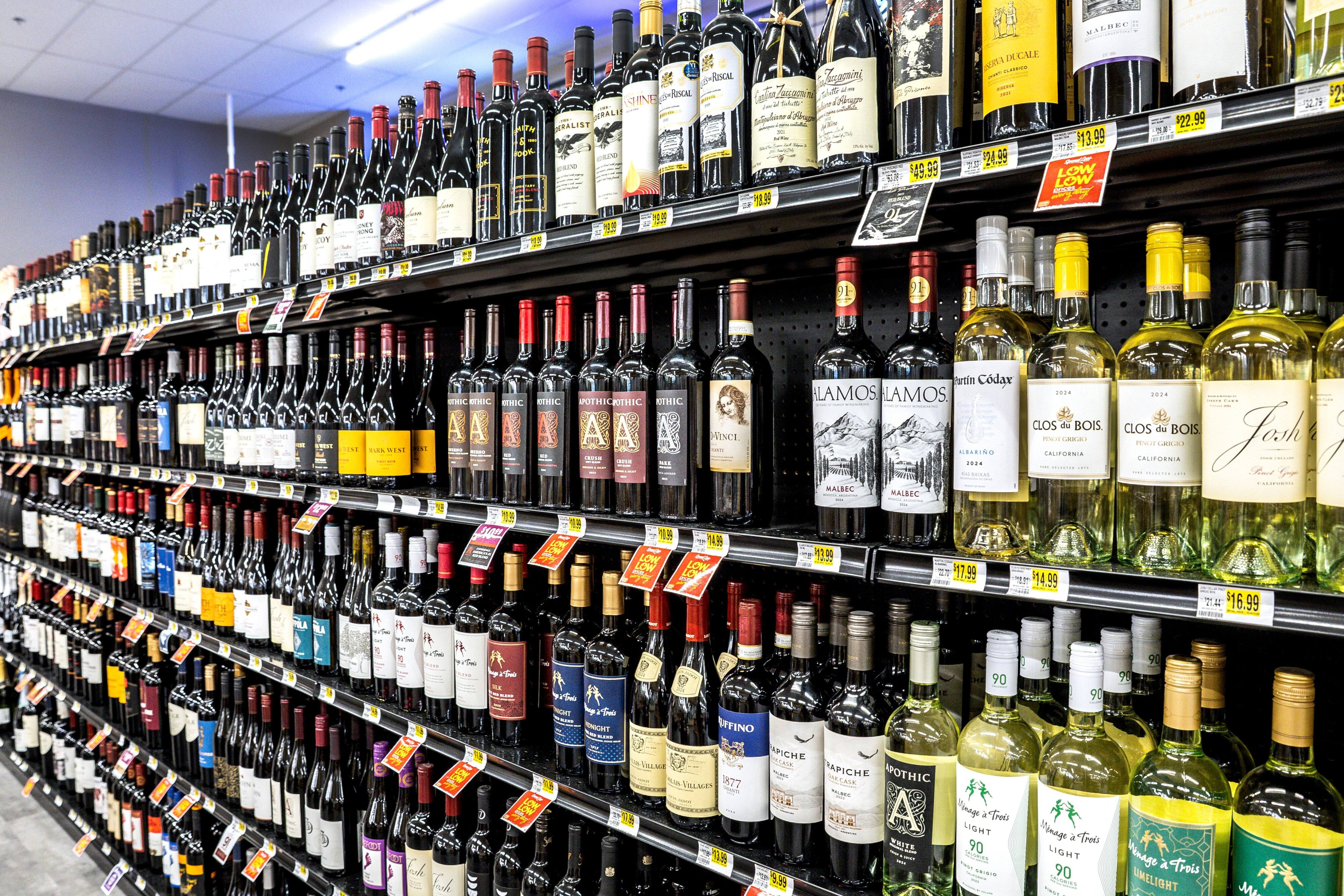 Grocery store in Dauphin County expands with extra features, wider spaces