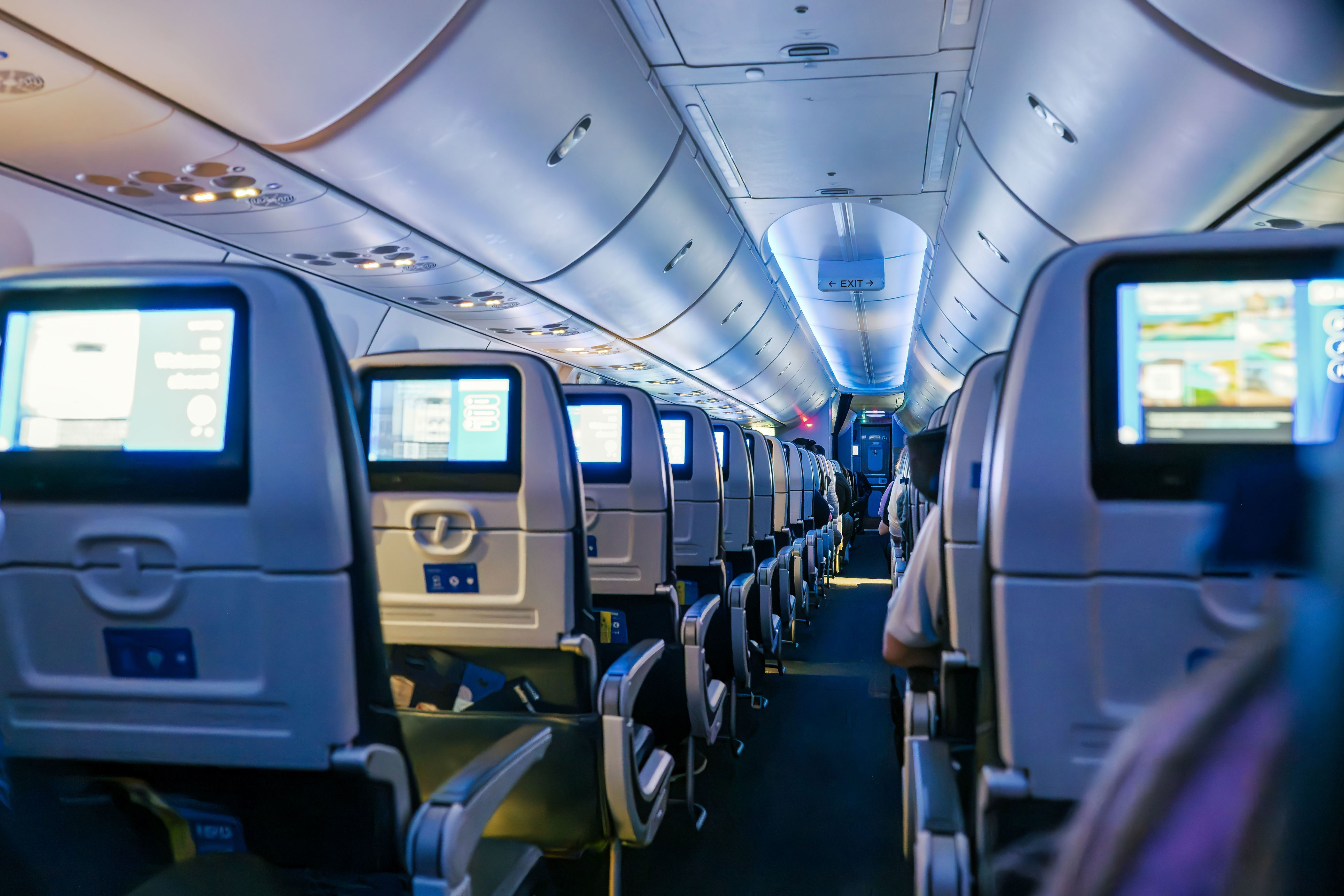 United Airlines praised for ingenious cabin feature that solves a very ...