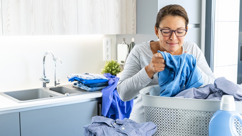 15 laundry hacks that will leave your clothes smelling fresh