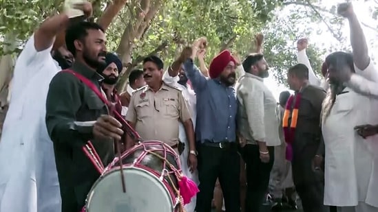 Punjab civic body poll results live: AAP crosses 900 mark, set for ...