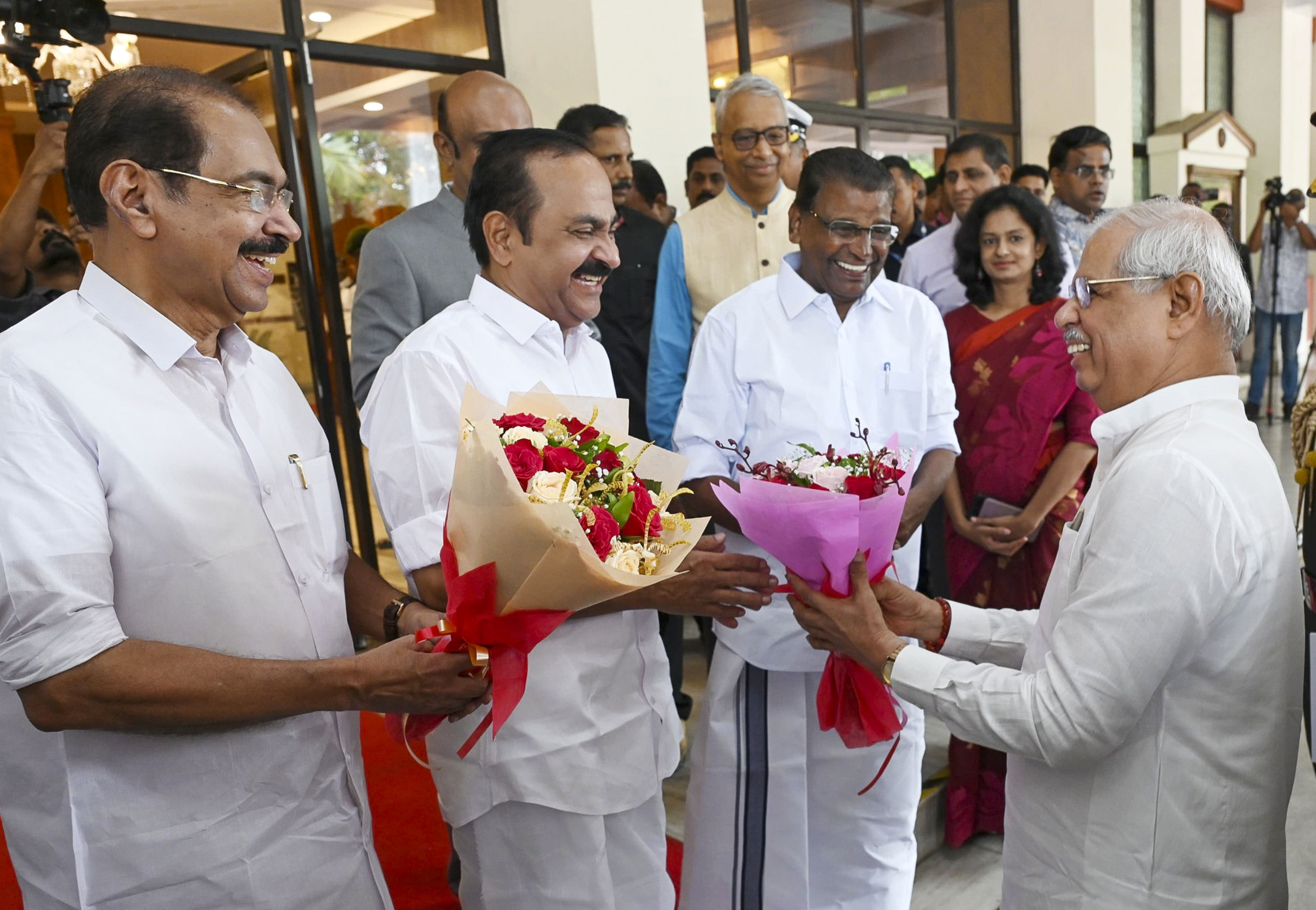 BJP alleges Congress-led Kerala govt insulted Vande Mataram, governor ...