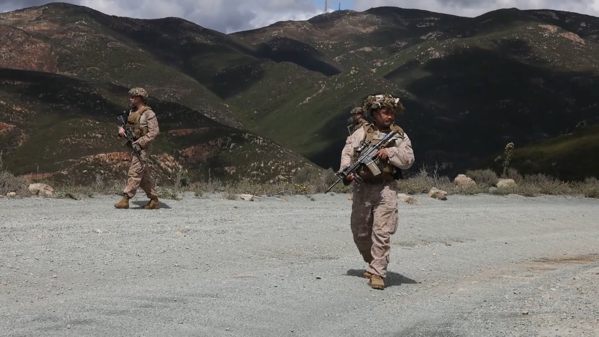 US forces intensify border patrol operations near Mexico