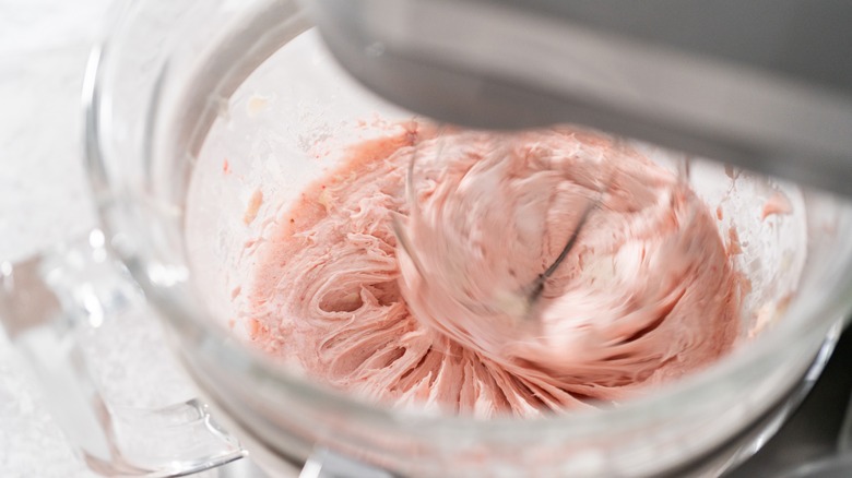 10 tips you need to elevate store-bought frosting